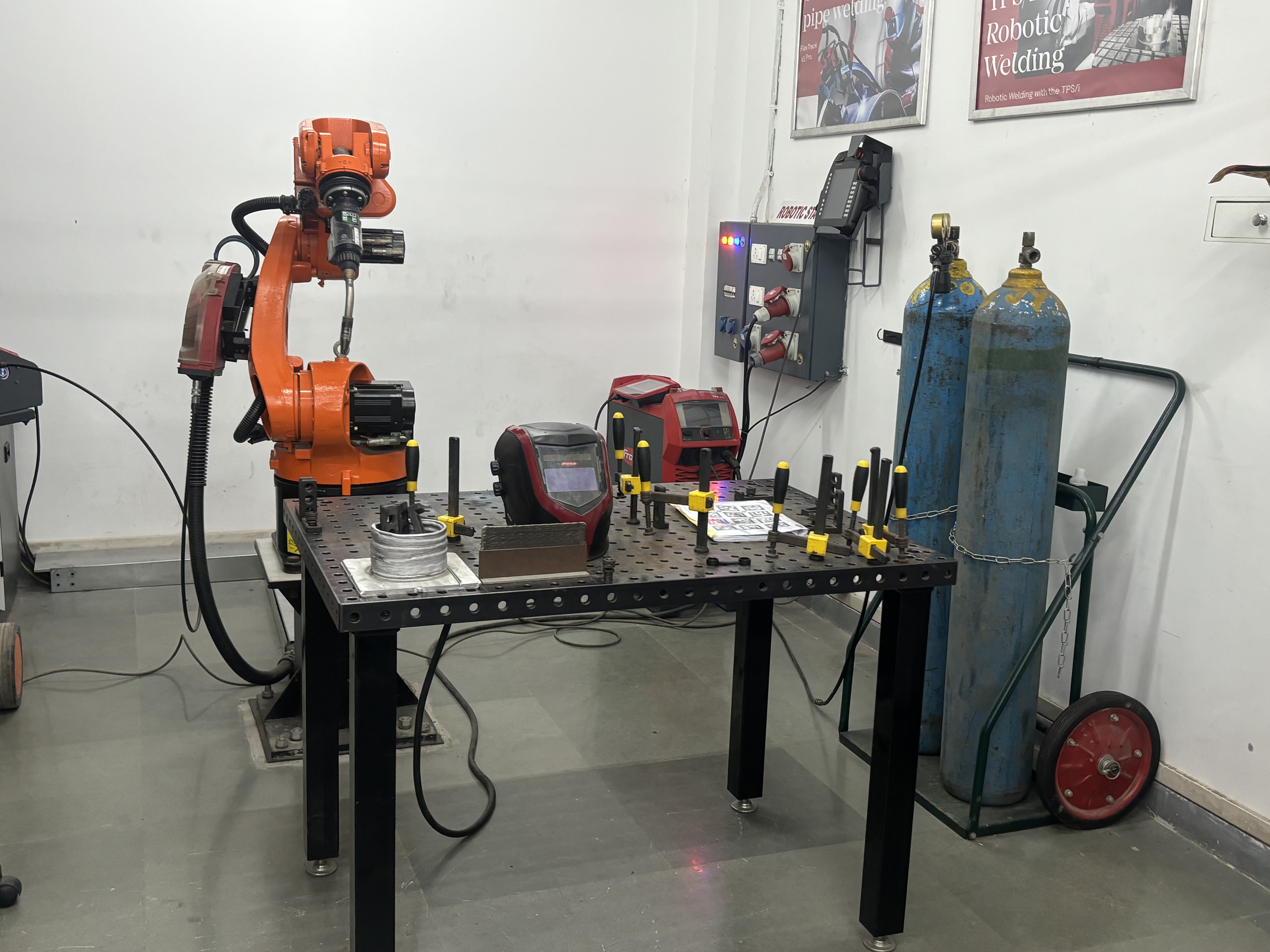 FCRIT Weld Academy - International Welding Diploma | IWE & IWT Courses